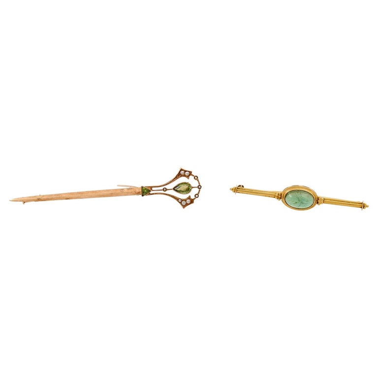 Group of 2 Brooches For Sale at 1stDibs