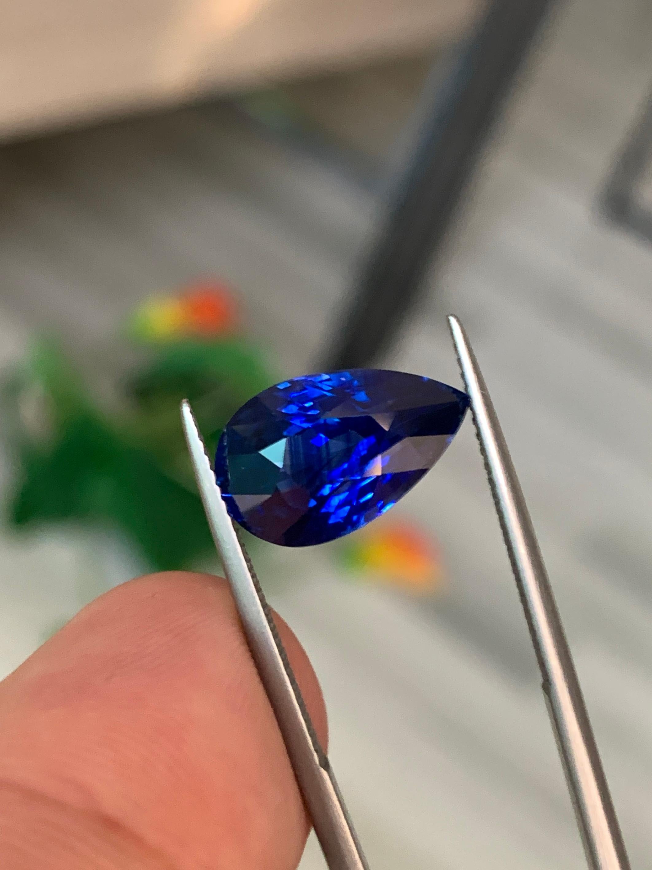 GRS Certified 6.10 Cts Royal Blue Top Grade Natural Sapphire Eye Clean ...