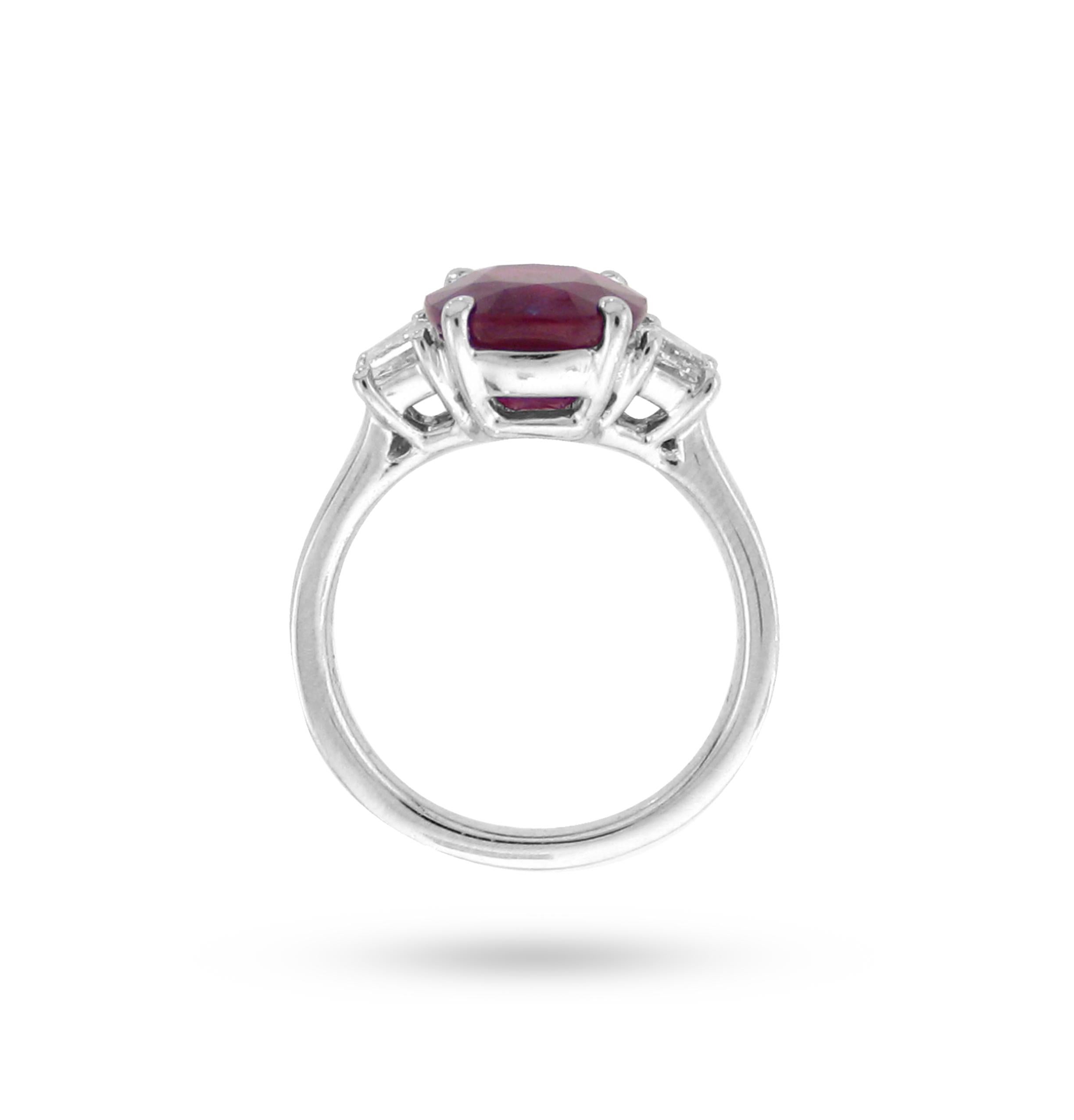 GRS Certified Three Stone Ruby Ring For Sale at 1stDibs