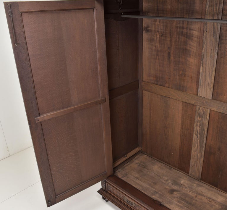 Gründerzeit Large Hall Closet in Oak, 1890 For Sale at 1stDibs