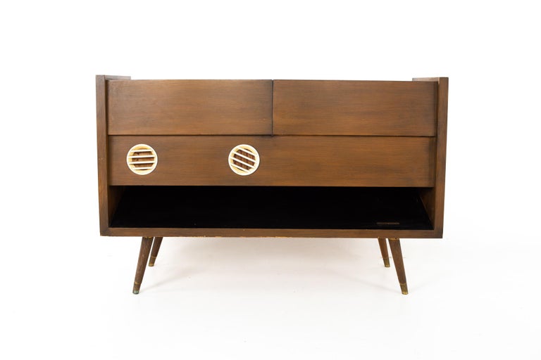 Grundig Majestic Mid Century Record Console Stereo at 1stDibs | vintage ...