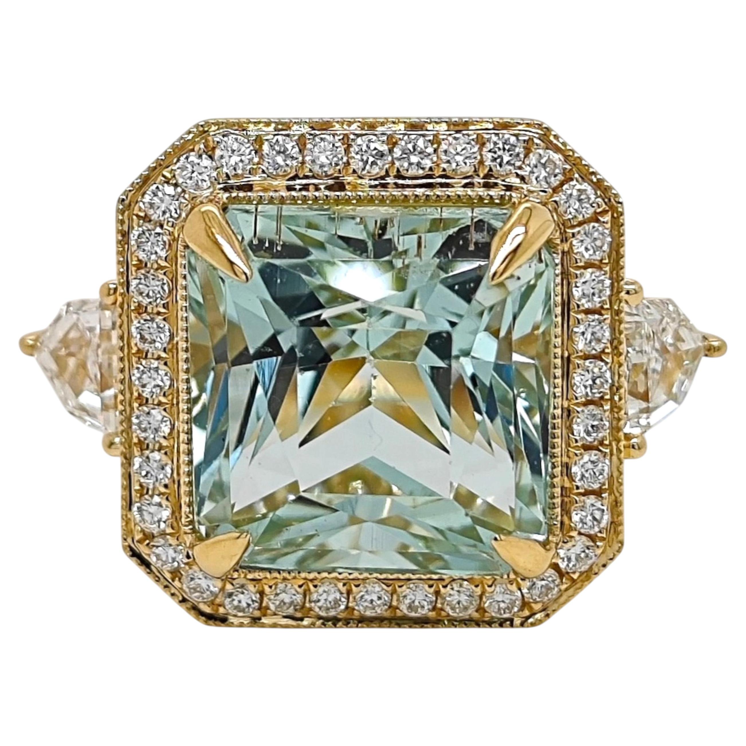 13.48 Carat Aquamarine Round Diamond Yellow Gold Ring For Sale at 1stDibs