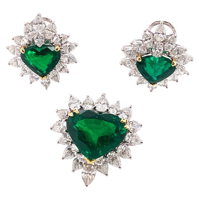 Gubelin Lab Certified Heart Shaped Emerald and Diamonds Ring and ...