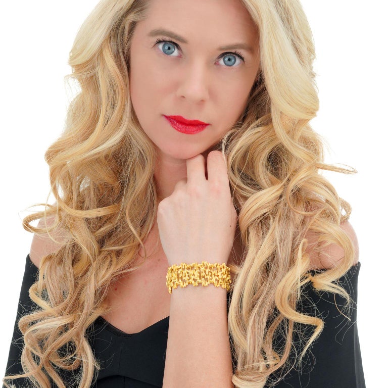 Gubelin Modernist Gold Bracelet For Sale at 1stDibs