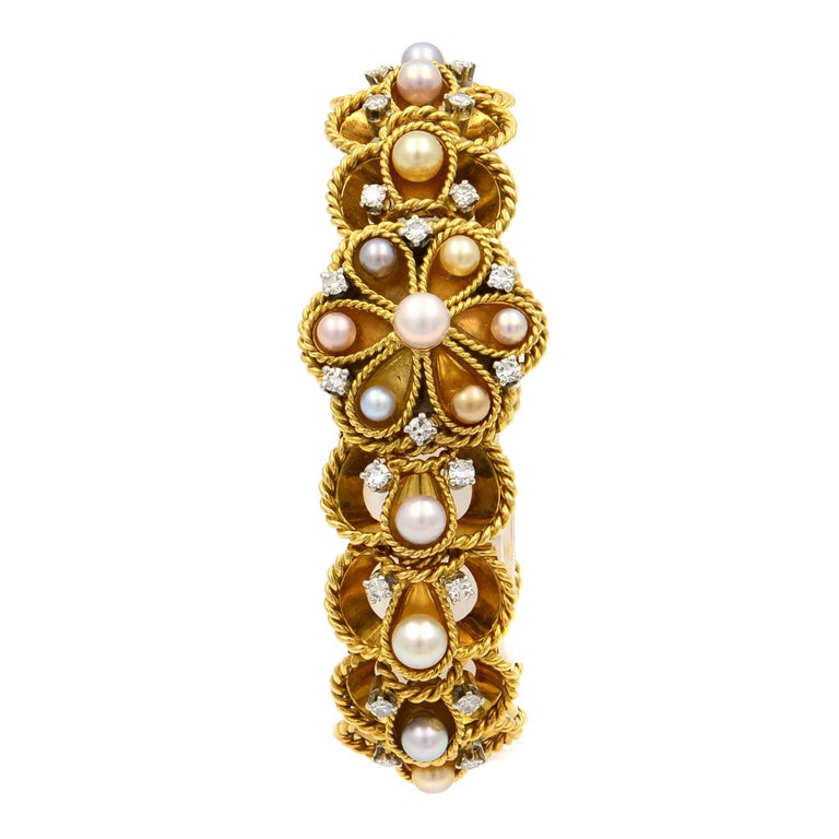 Gubelin Vintage 18 Karat Yellow Gold Perls and Diamonds Ladies Watch 1. ...
