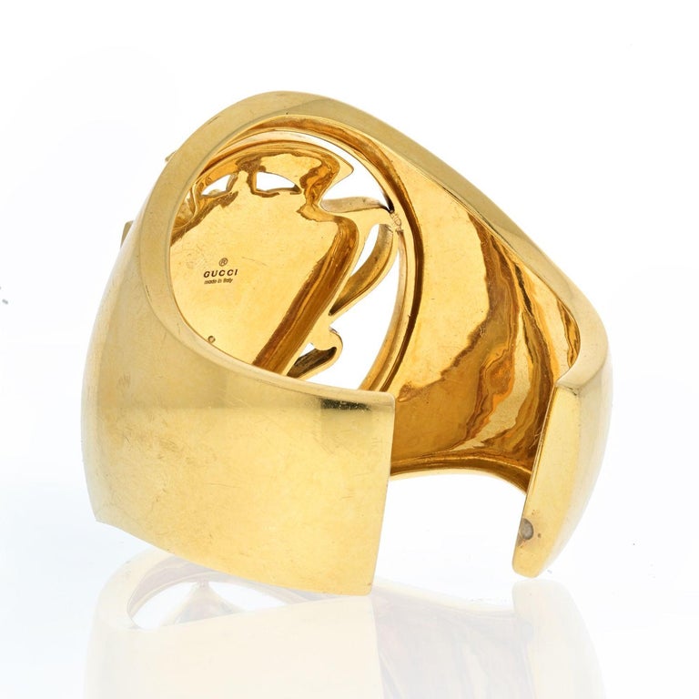 Gucci 18K Yellow Gold Coat of Arms Crest Collection Solid Cuff Bangle ...