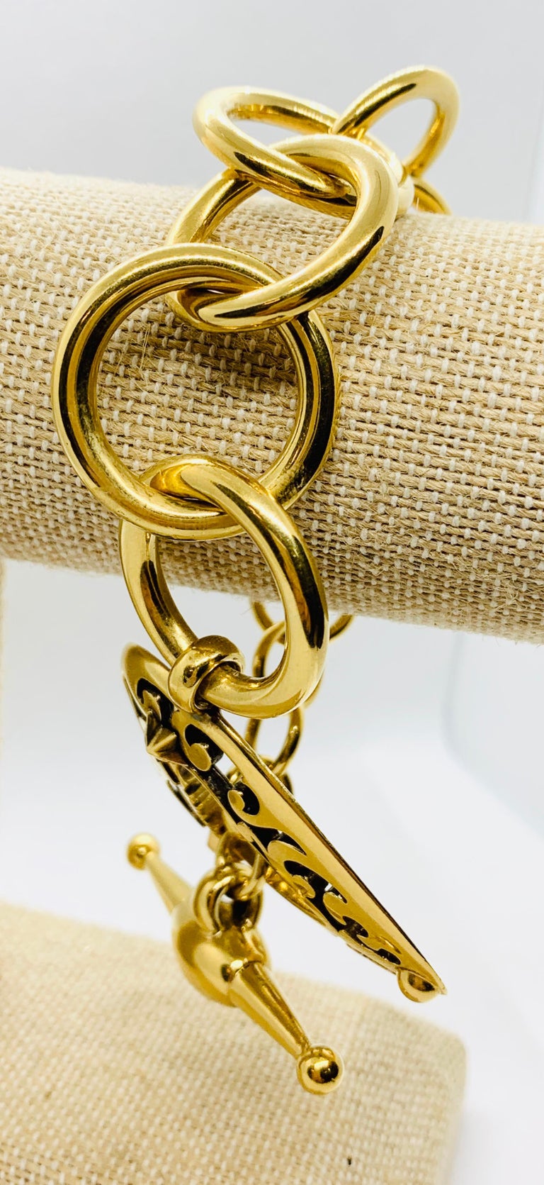 Gucci 18 Karat Gold Link Bracelet with Toggle Clasp and Heart Shaped ...