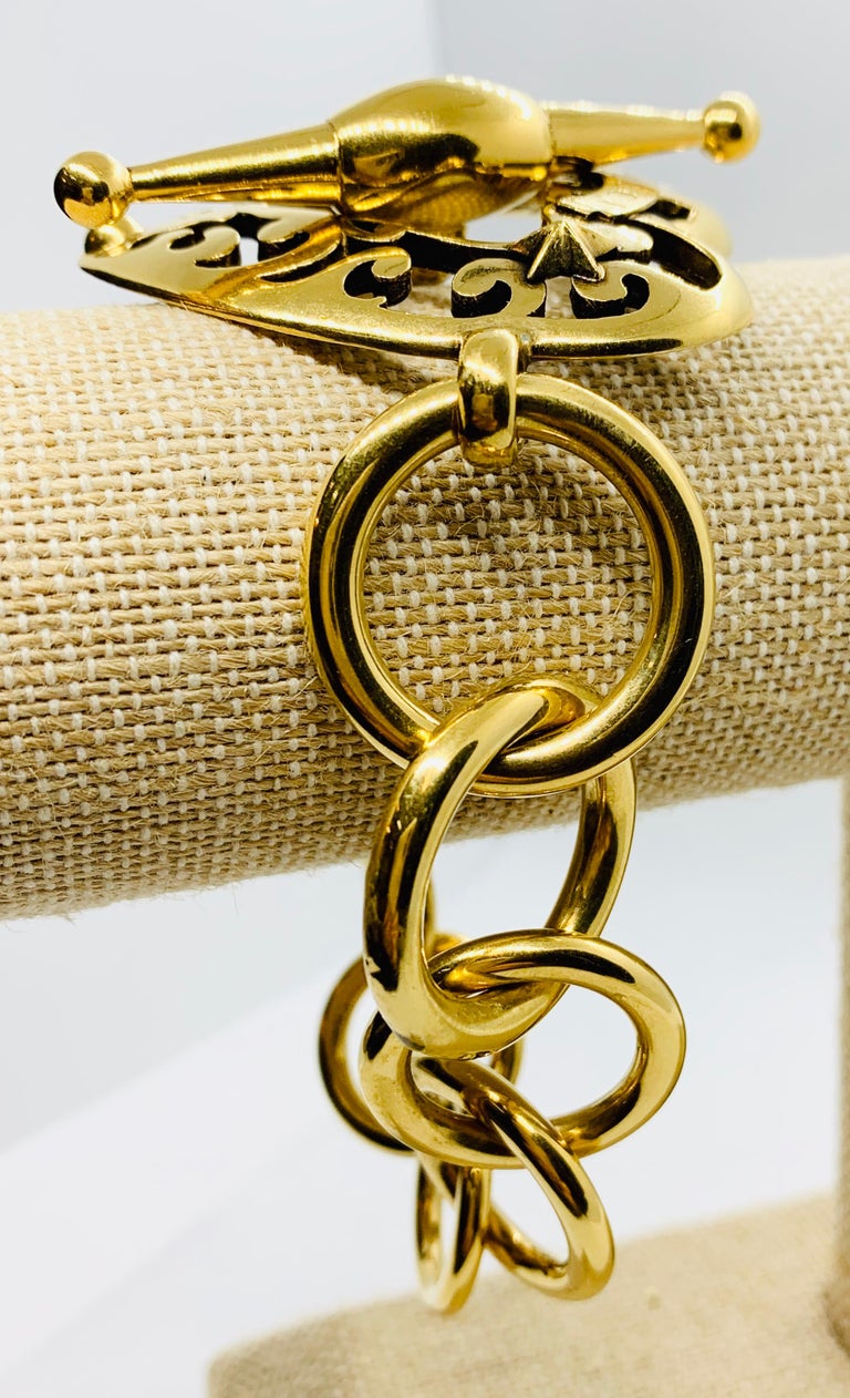 Gucci 18 Karat Gold Link Bracelet with Toggle Clasp and Heart Shaped ...