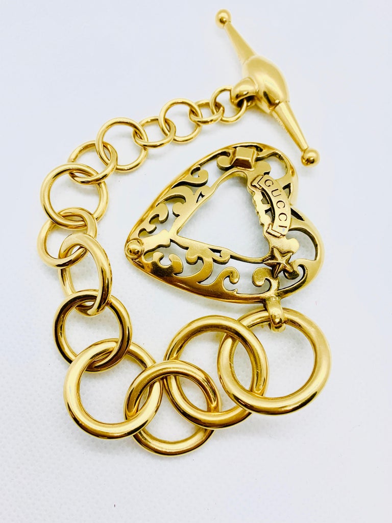 Gucci 18 Karat Gold Link Bracelet with Toggle Clasp and Heart Shaped ...