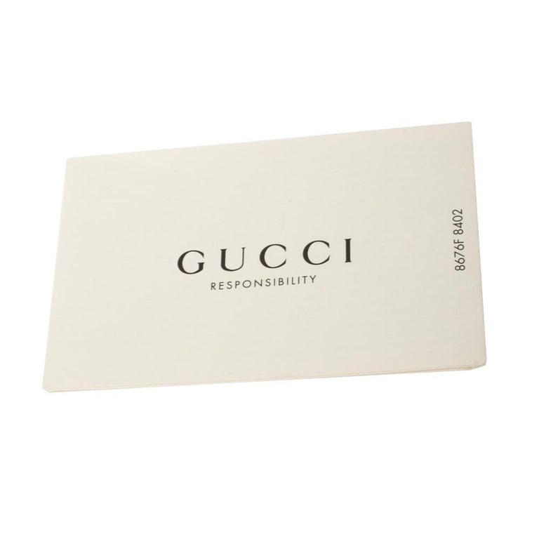 Gucci Beige/Brown Bee Embroidered GG Supreme Canvas Small Day Backpack ...