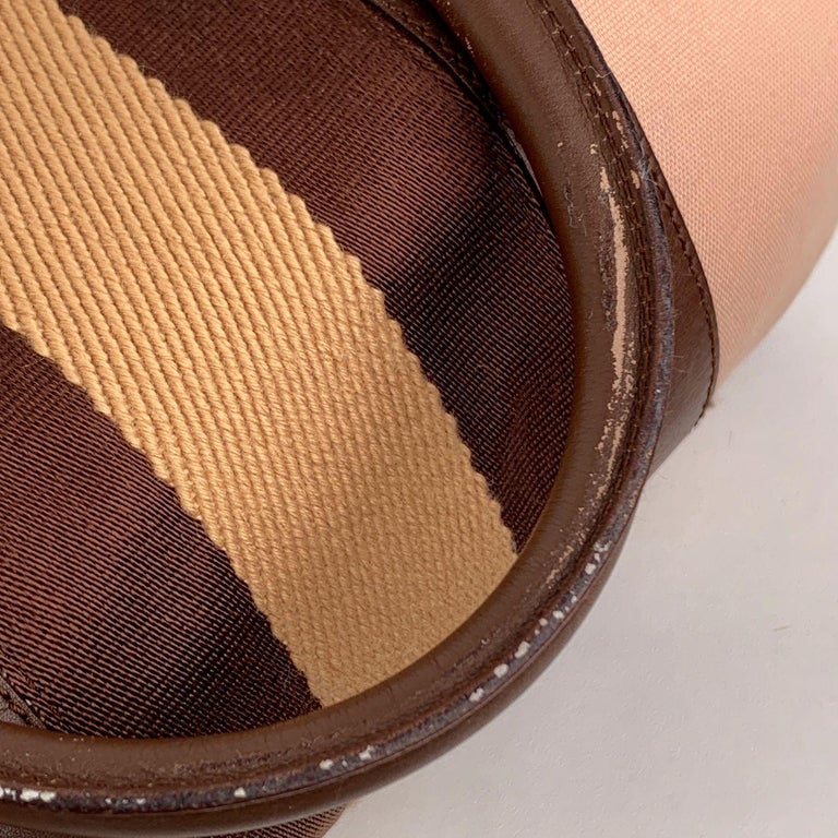 Gucci Beige Canvas Boston Bag Handbag with Striped Detail For Sale at ...