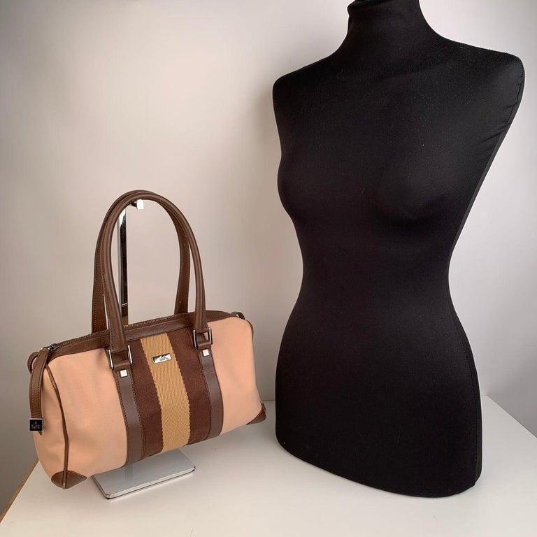 Gucci Beige Canvas Boston Bag Handbag with Striped Detail For Sale at ...
