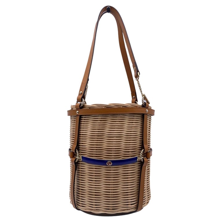 Gucci Beige Wicker Enamel Cage Round Bucket Bag Tote Handbag For Sale ...