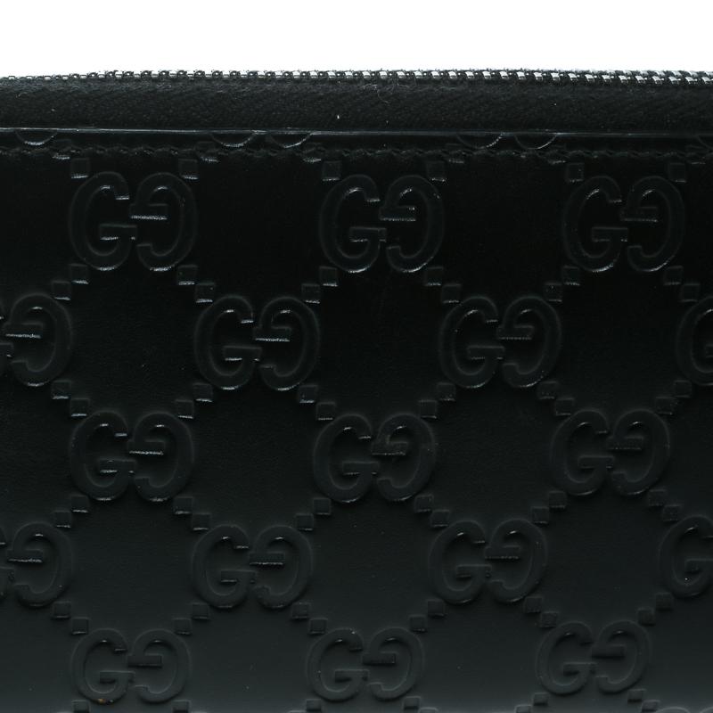 Gucci Black Guccissima Leather Zip Around Wallet For Sale at 1stDibs