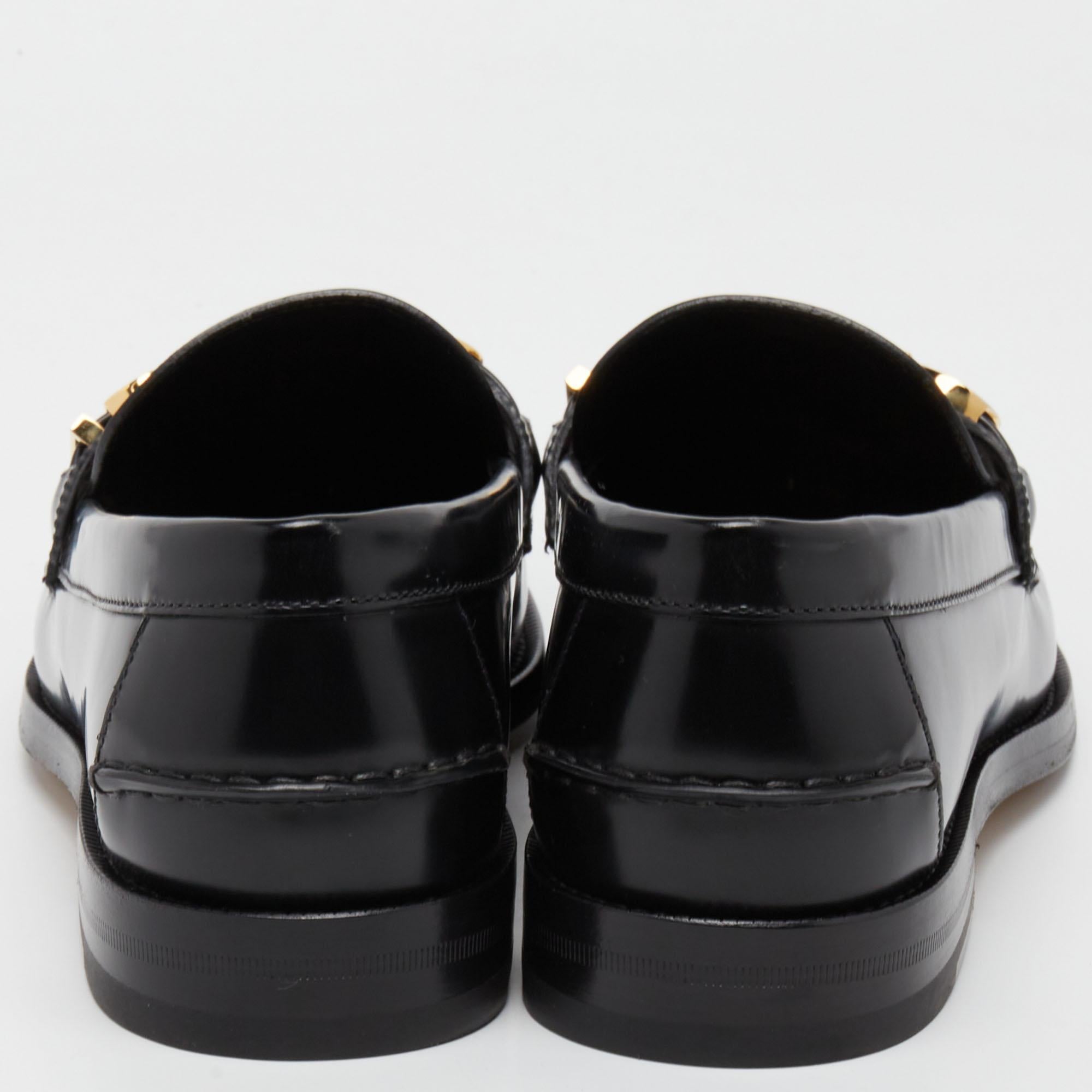 Gucci Black Leather Cara Logo Embellished Loafers Size 44.5 For Sale at ...