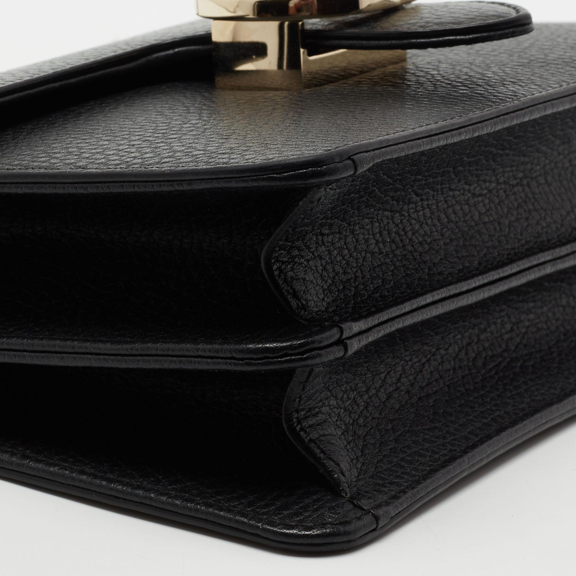 Gucci Black Leather Dollar Interlocking G Crossbody Bag at 1stDibs ...