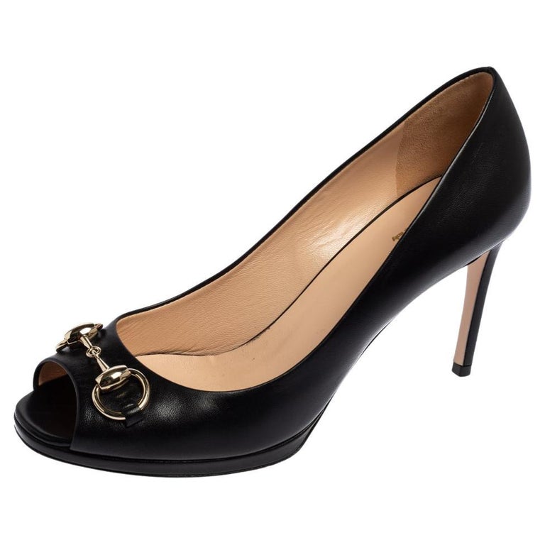 Gucci - Escarpins en cuir noir Jolene à bout ouvert avec mors de cheval ...