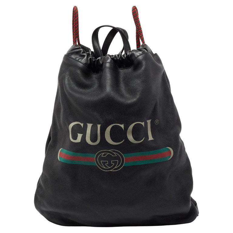 Gucci Black Leather Logo Drawstring Backpack For Sale at 1stDibs