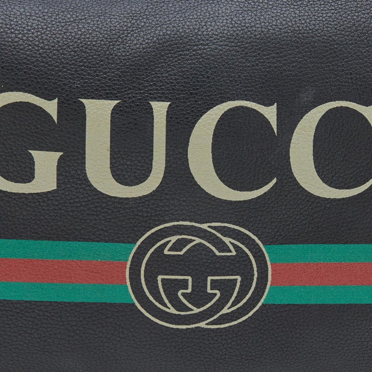 Gucci Black Leather Logo Print Zip Pouch For Sale at 1stDibs