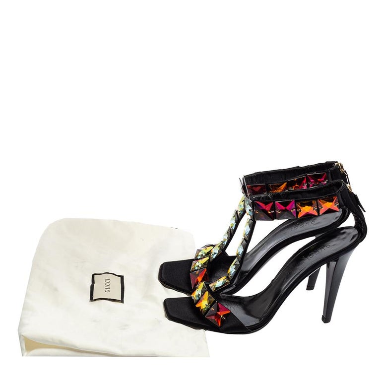 Gucci Black Satin Embellished T-Strap Sandals Size 37 For Sale at 1stDibs