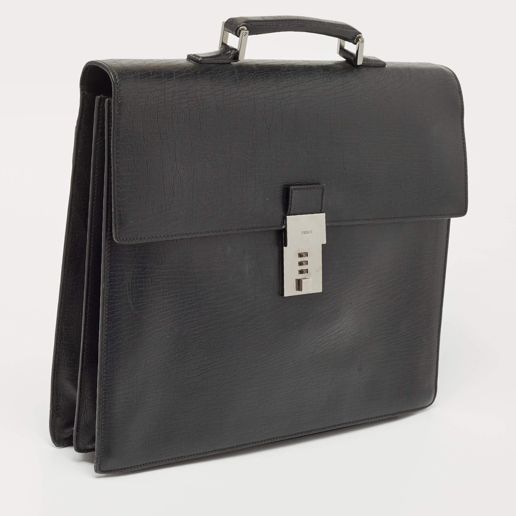 Gucci Black Textured Leather Combination Lock Briefcase For Sale at 1stDibs