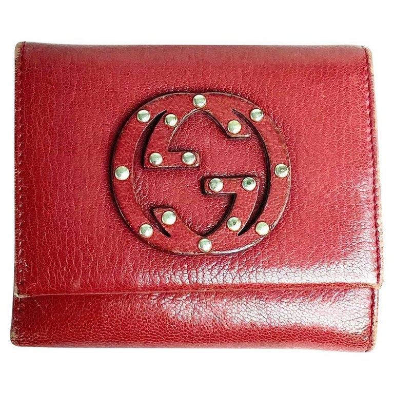 Gucci Burgundy Soho Studded Gg Compact Leather 20g69 Wallet For Sale at ...