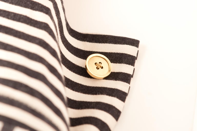 Gucci Button in Gold 18 Carat at 1stDibs