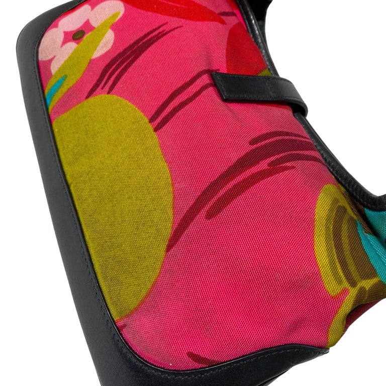 Gucci by Tom Ford 1999 Spring Floral Jackie Shoulder Bag For Sale at ...