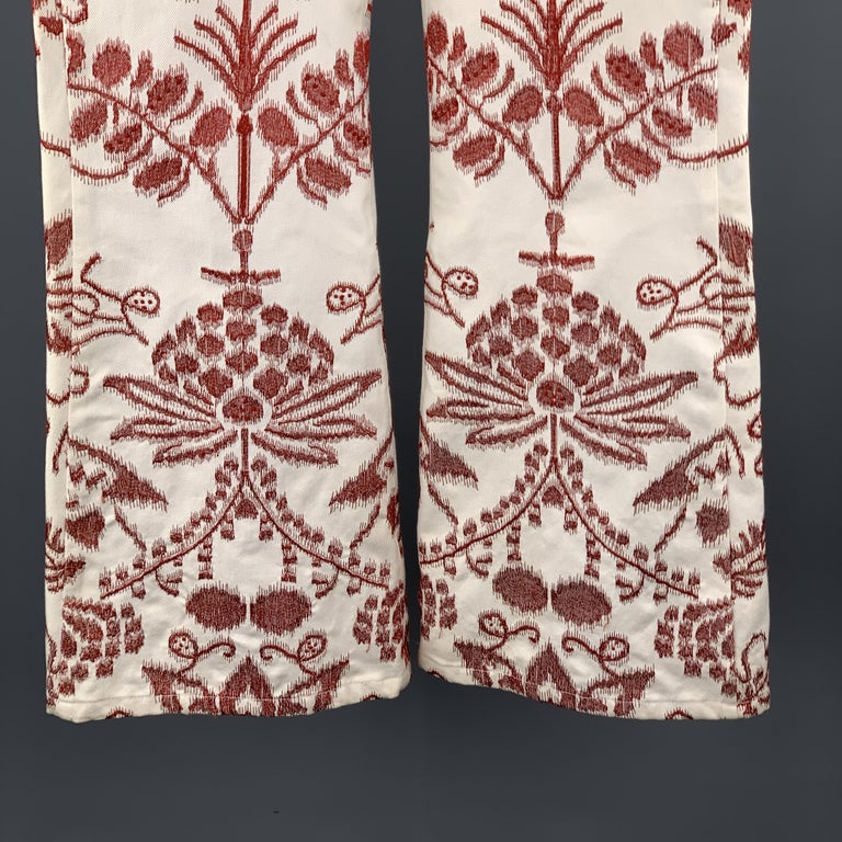 GUCCI by TOM FORD SS2000 Size 29 x 31 White Embroidery Cotton Bell ...