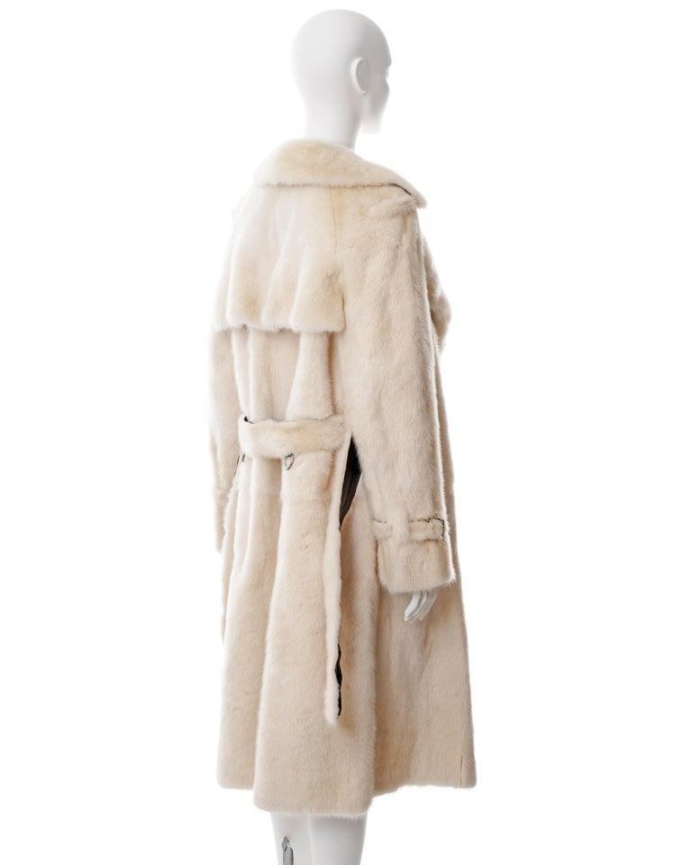 Gucci by Tom Ford white mink fur trench coat, fw 1998 For Sale at 1stDibs