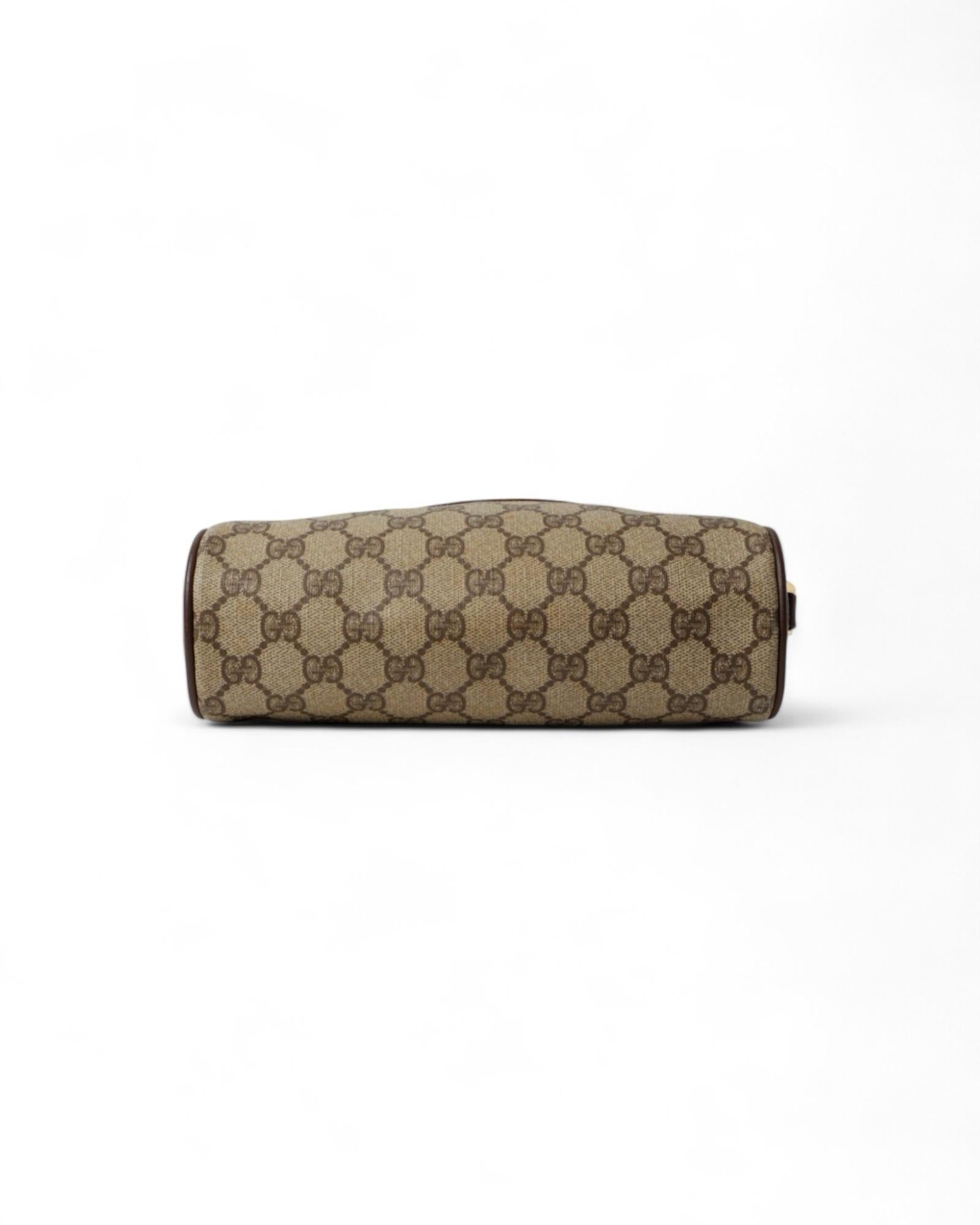 Gucci Camera Bag Vintage GG Supreme Brown For Sale at 1stDibs