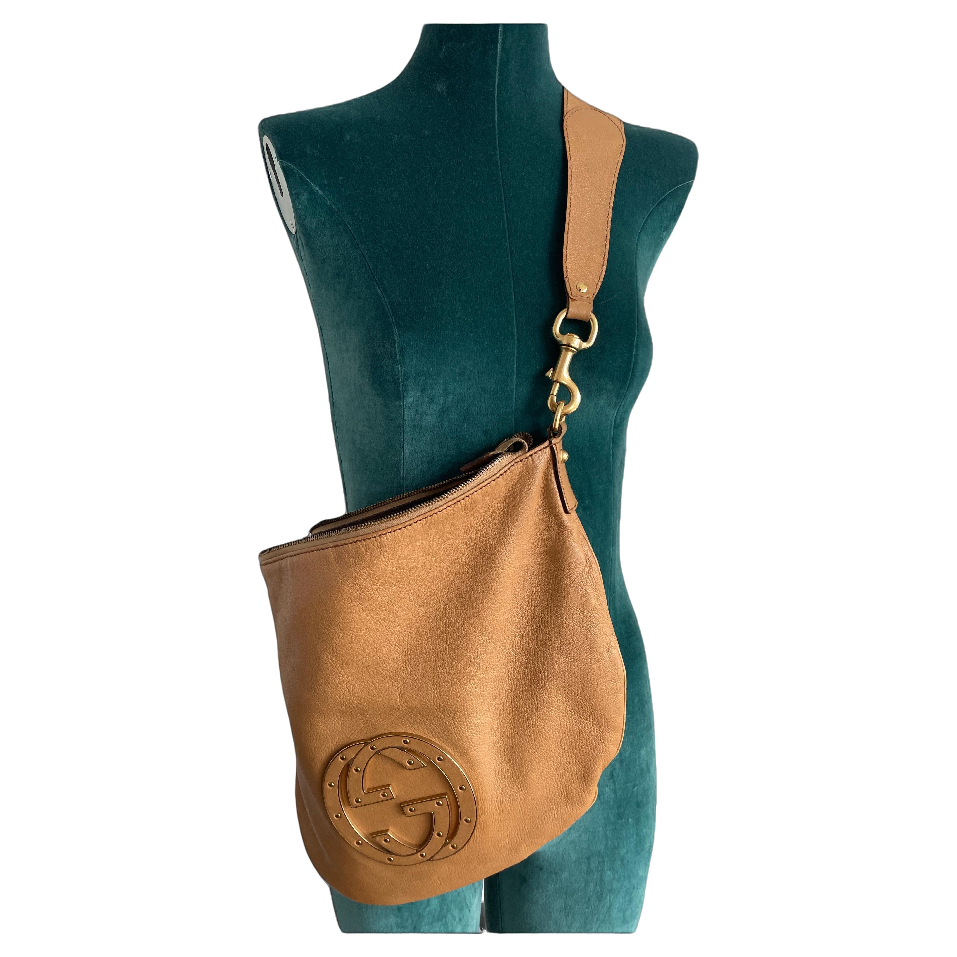 Gucci Cross Body with GG logo and Gold Studs For Sale at 1stDibs
