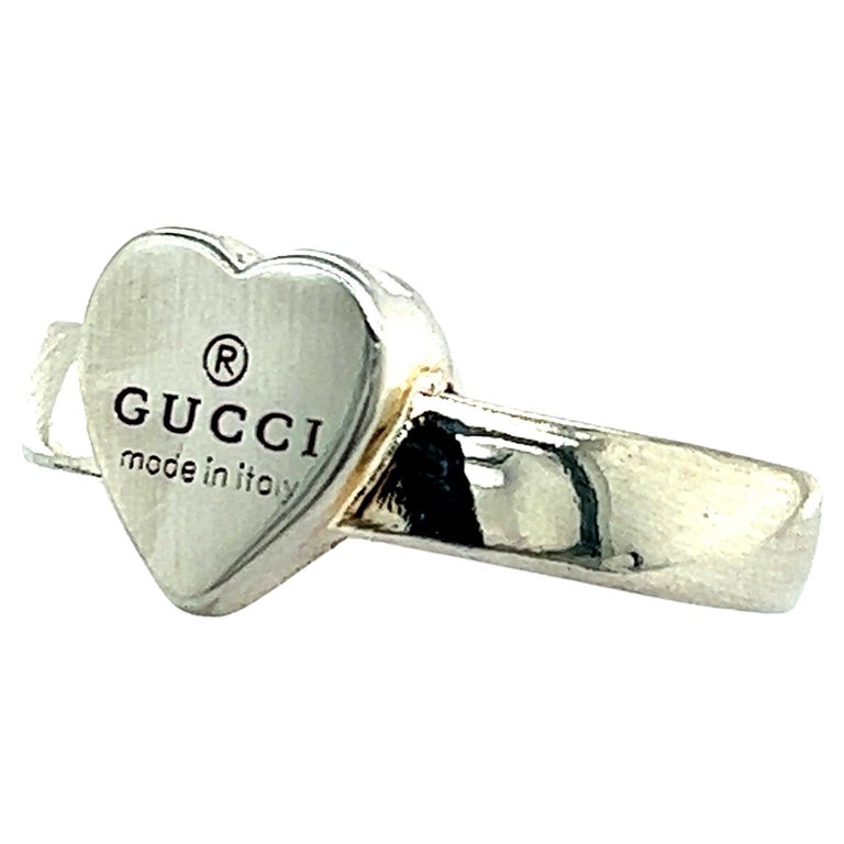 Gucci Estate Ladies Heart Ring Sterling Silver For Sale at 1stDibs