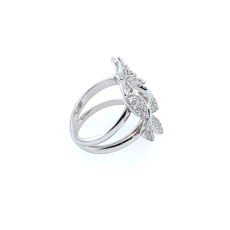 Gucci Flora Butterfly and Daisy White Gold Diamond Ring For Sale at 1stDibs