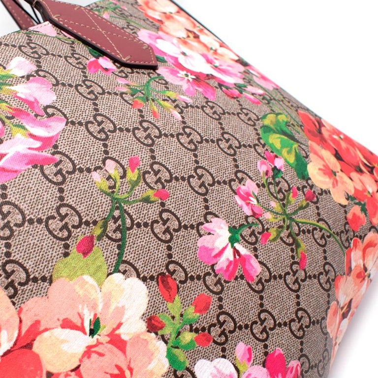 Gucci GG Blooms Canvas Reversible Tote Bag For Sale at 1stDibs