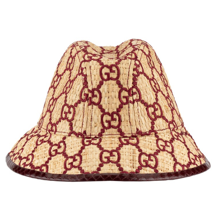 Gucci GG Logo Raffia Bucket Hat With Python Trim For Sale at 1stDibs