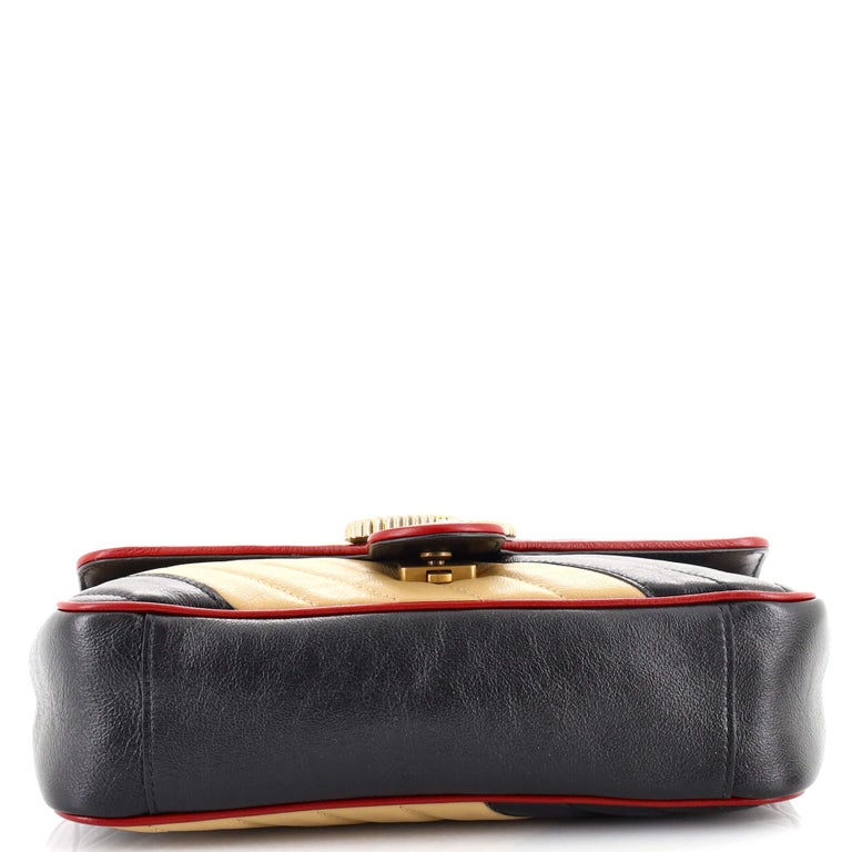 Gucci GG Marmont Flap Bag Diagonal Quilted Leather Small For Sale at ...
