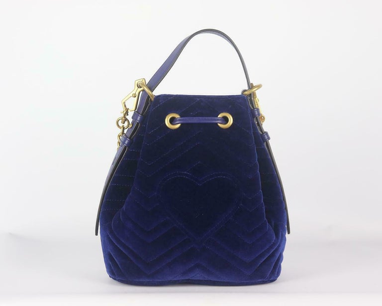 Gucci GG Marmont Leather Trimmed Quilted Velvet Bucket Bag For Sale at ...