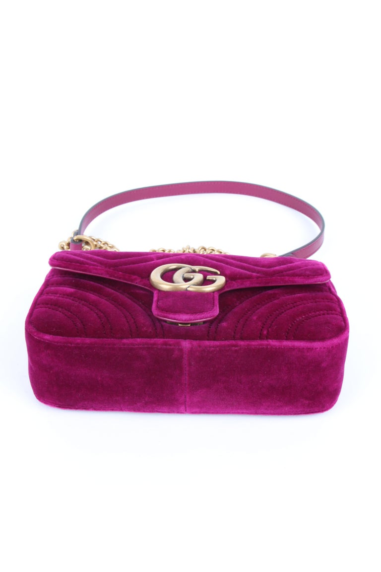 Gucci GG Marmont Velvet Shoulder Bag in Fuchsia at 1stDibs | gucci ...