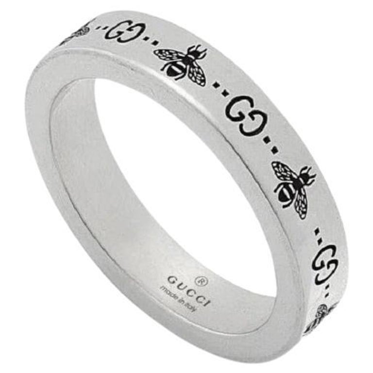 Gucci GG Sterling Silver Engraved Bee Ring YBC729898001 For Sale at 1stDibs