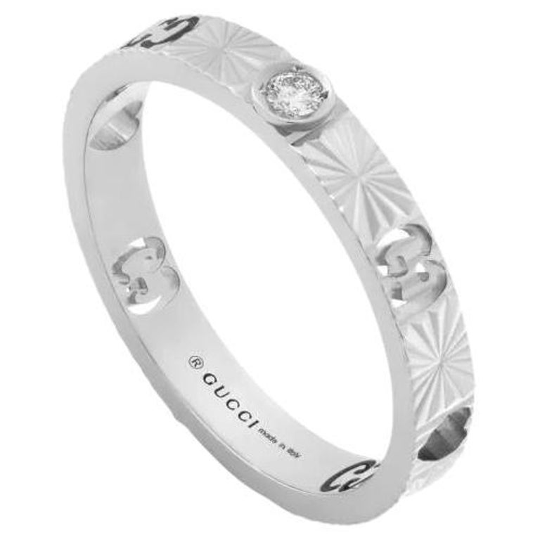 Gucci Icon 18 Carat White Gold Diamond Heart Band Ring YBC727892003 For ...