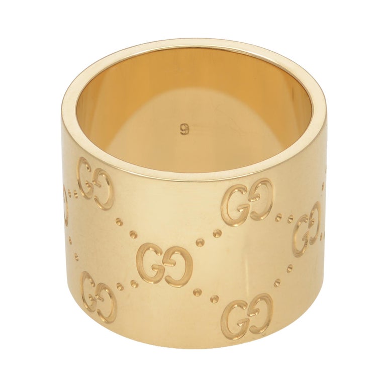 Gucci Icon Logo Wide Ladies Ring 18k Yellow Gold For Sale at 1stDibs