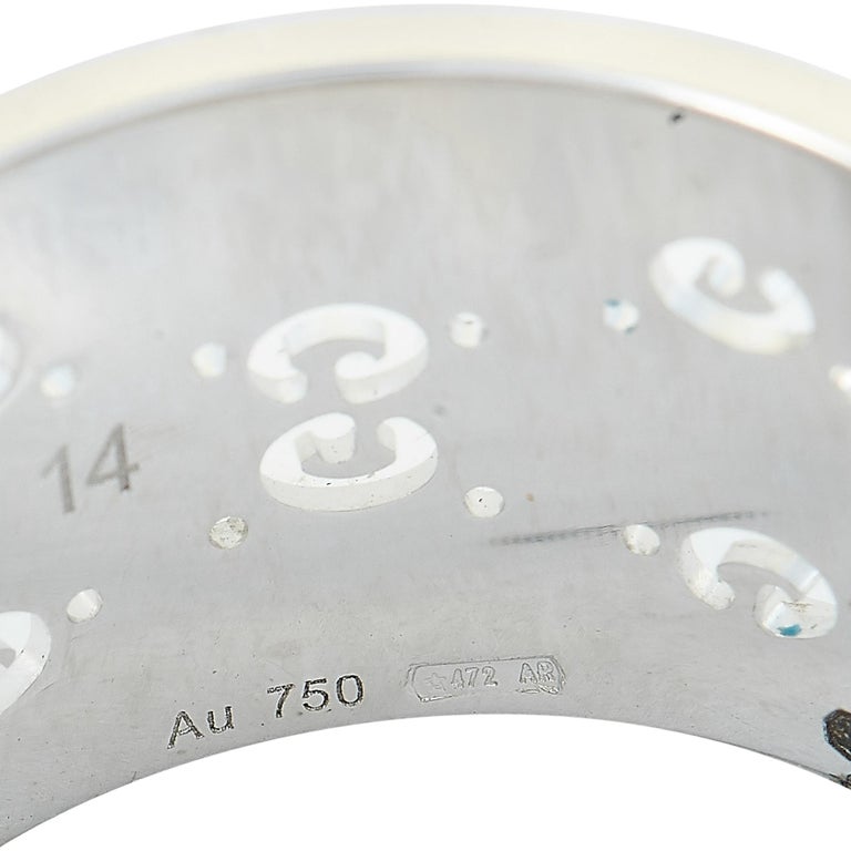 Gucci Icon Twirl 18 Karat White Gold Diamond Band Ring at 1stDibs