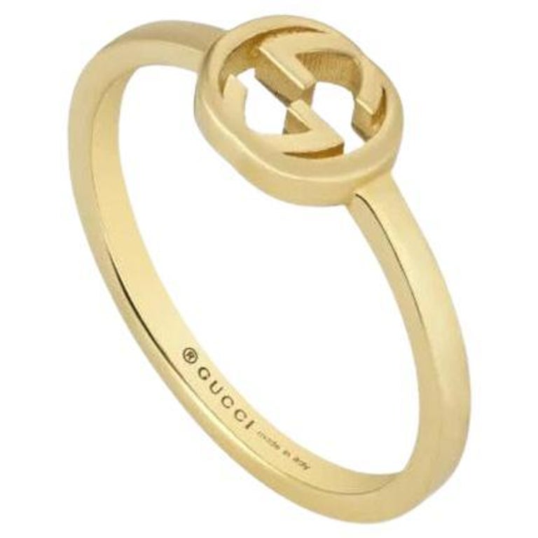 Gucci Interlocking G 18 Carat Yellow Gold Ring YBC679115001 For Sale at ...