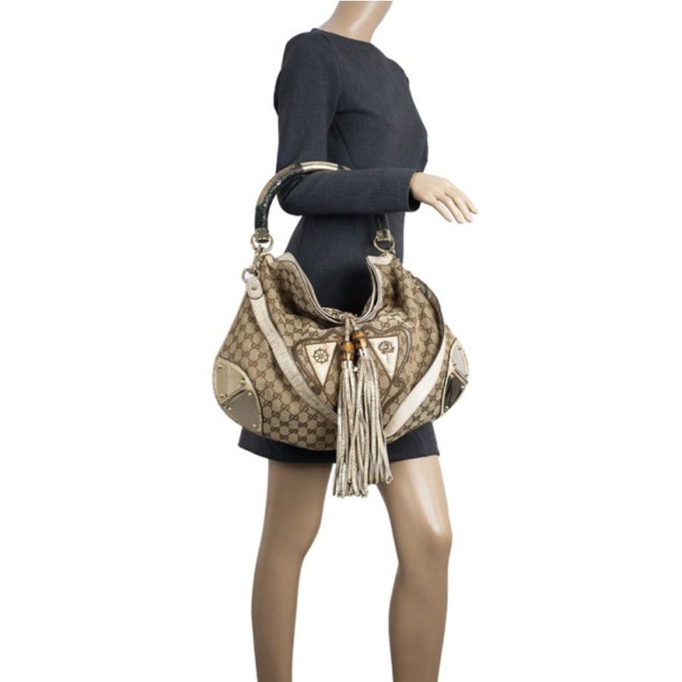 Gucci Limited Edition Beige GG Canvas Crest Patchwork Indy Top Handle ...