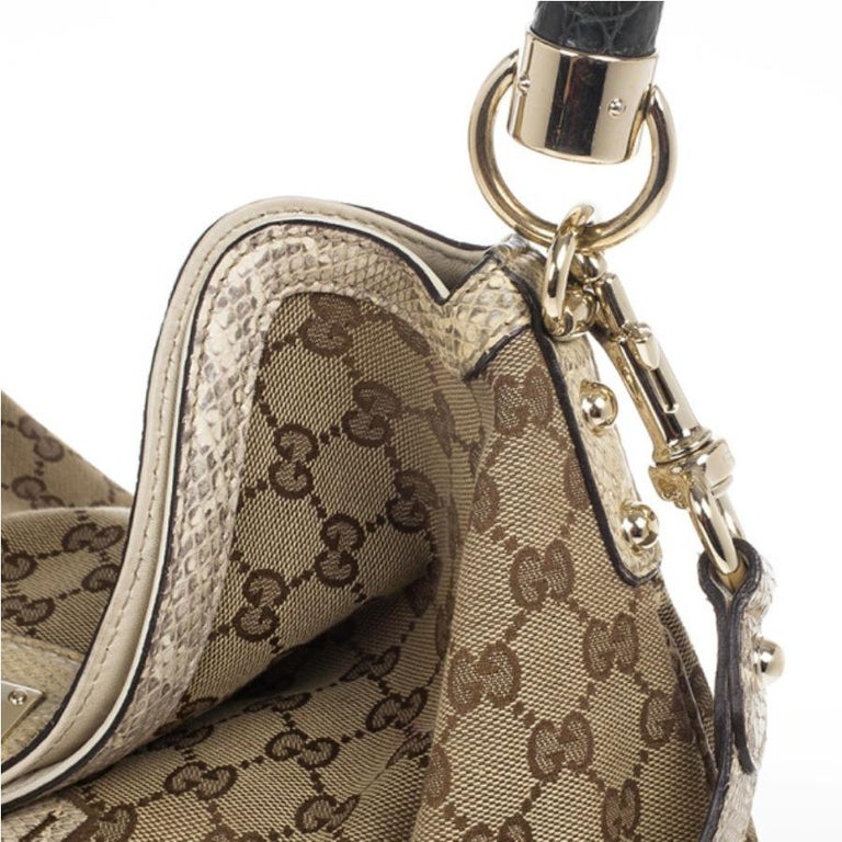 Gucci Limited Edition Beige GG Canvas Crest Patchwork Indy Top Handle ...