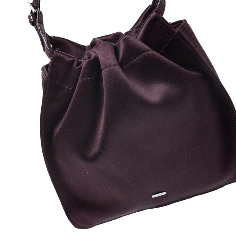 Gucci Maroon Satin Mini Drawstring Pouch For Sale at 1stDibs