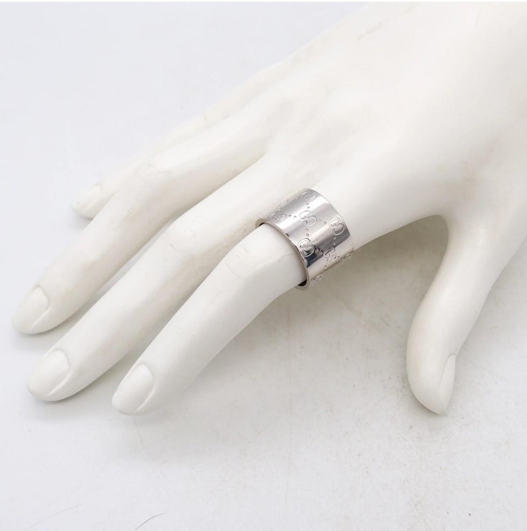 Gucci Milan Modernist Extra Wide Eternity Ring In 18Kt Gold With Iconic ...