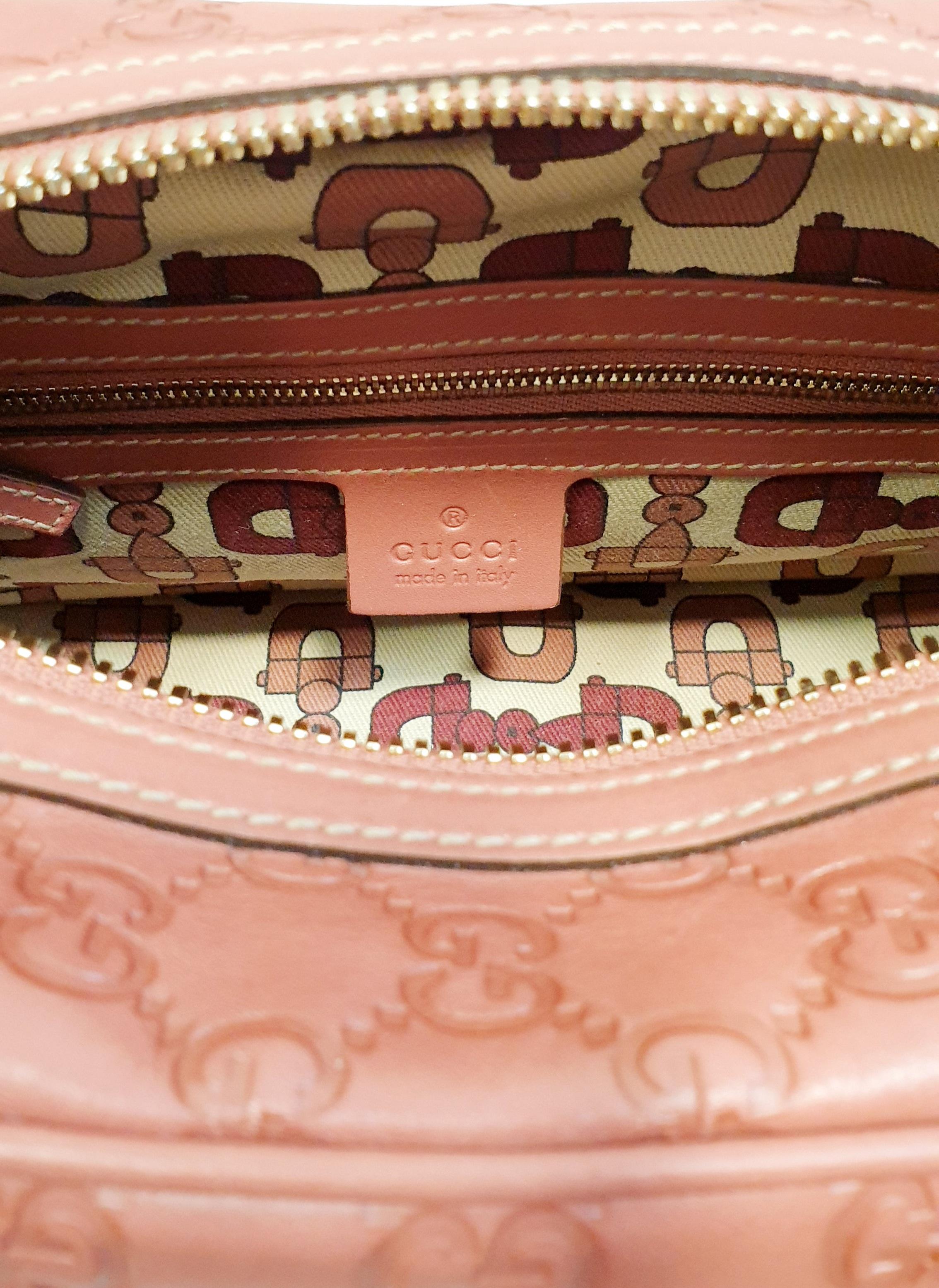 Gucci Pink Leather Bag With Bamboo Closure and big golden horsebit logo ...
