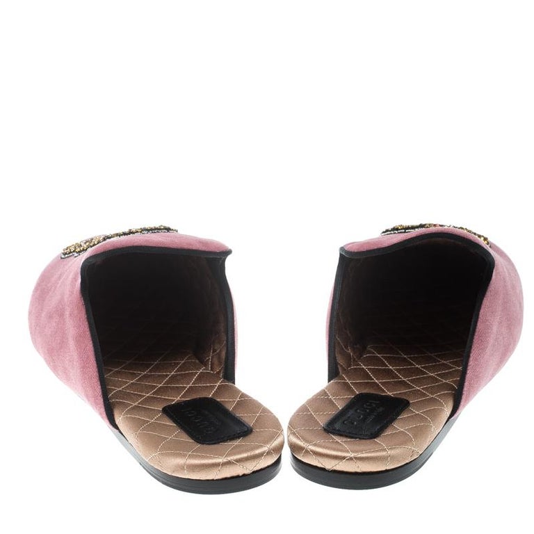 Gucci Pink Velvet Crystal Embellished Lawrence Slippers Size 41 at ...